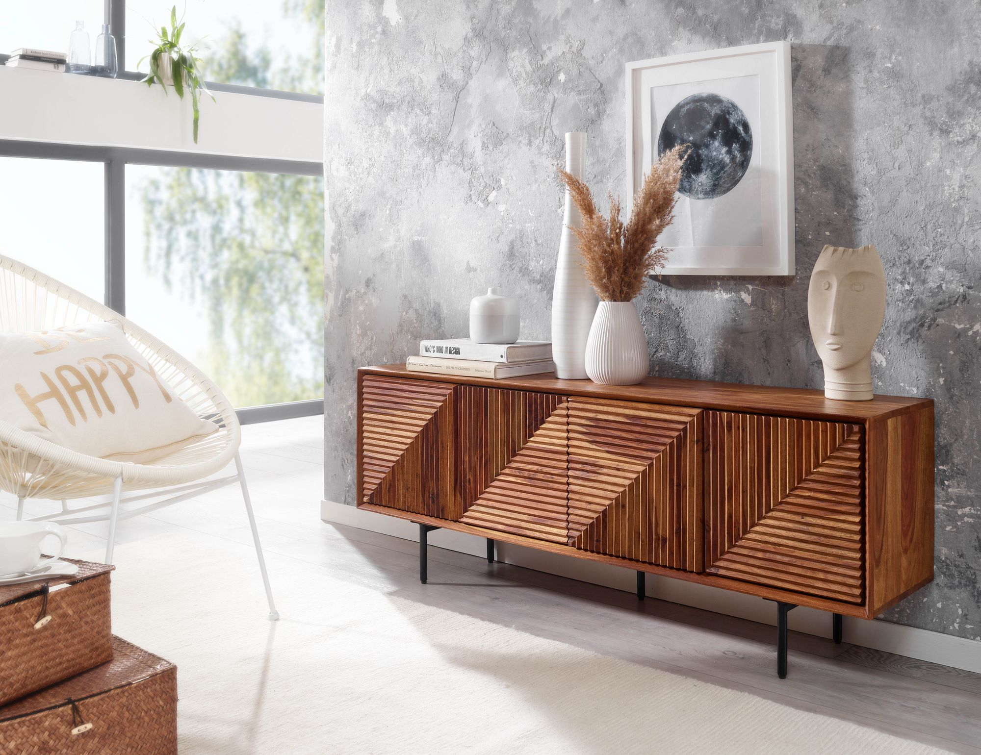WOHNLING Lowboard Sheesham Massivholz 140x54x33 cm TV Kommode mit vier Turen